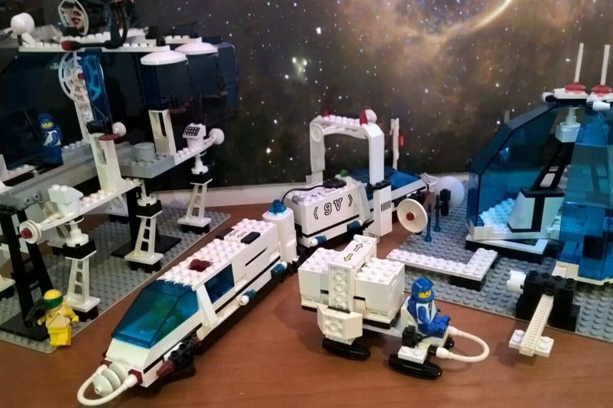 10 Best LEGO Sets Of The 1980s | 8-Bit Pickle