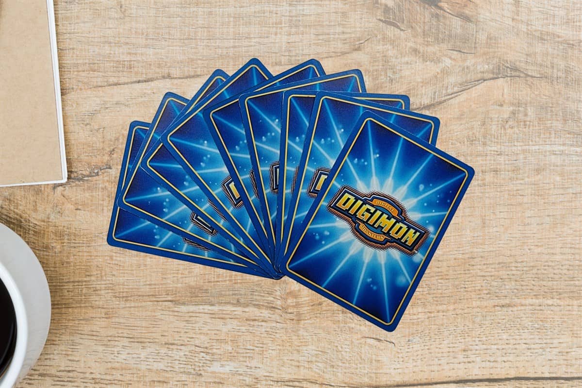 5 Best Collectible Card Games From The 1990s (Top 90s CCGs)